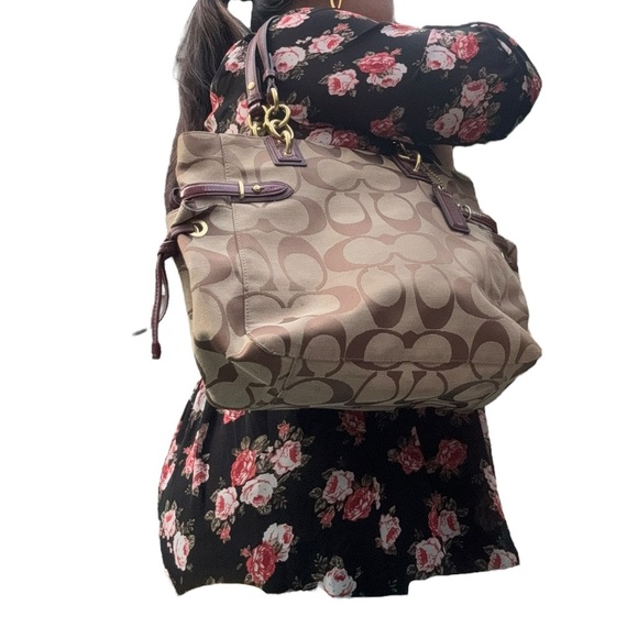 Coach | Bags | Coach Colette Signature Canvas Burgundy Patent Leather ...